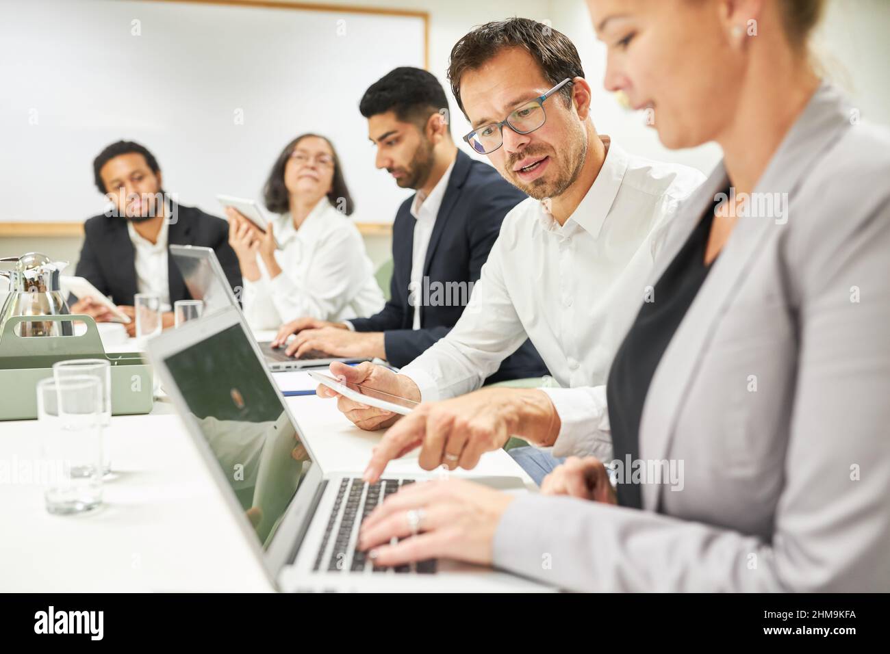 Computer class hi-res stock photography and images - Alamy