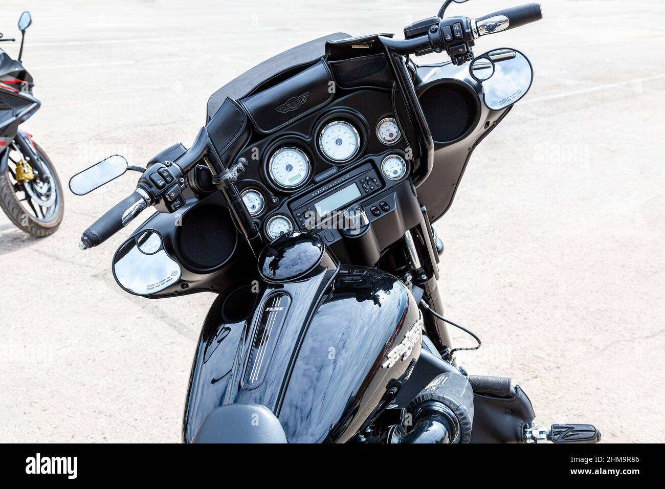 Harley davidson dashboard hi-res stock photography and images - Alamy