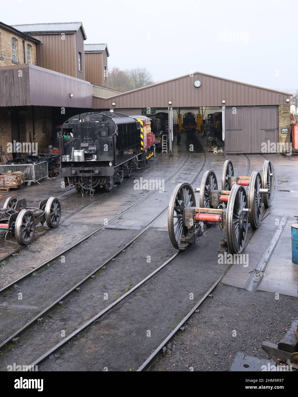 Railway Engine Shed Yard Faller FA120280 | HO Sheeds, Engine Houses,