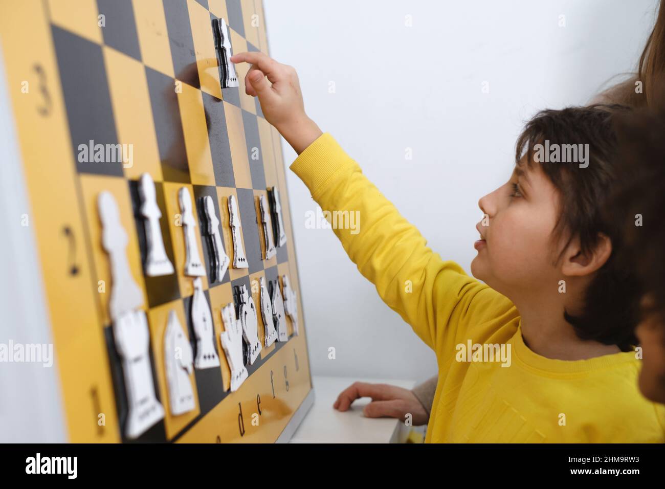 Children chess competition hi-res stock photography and images - Alamy