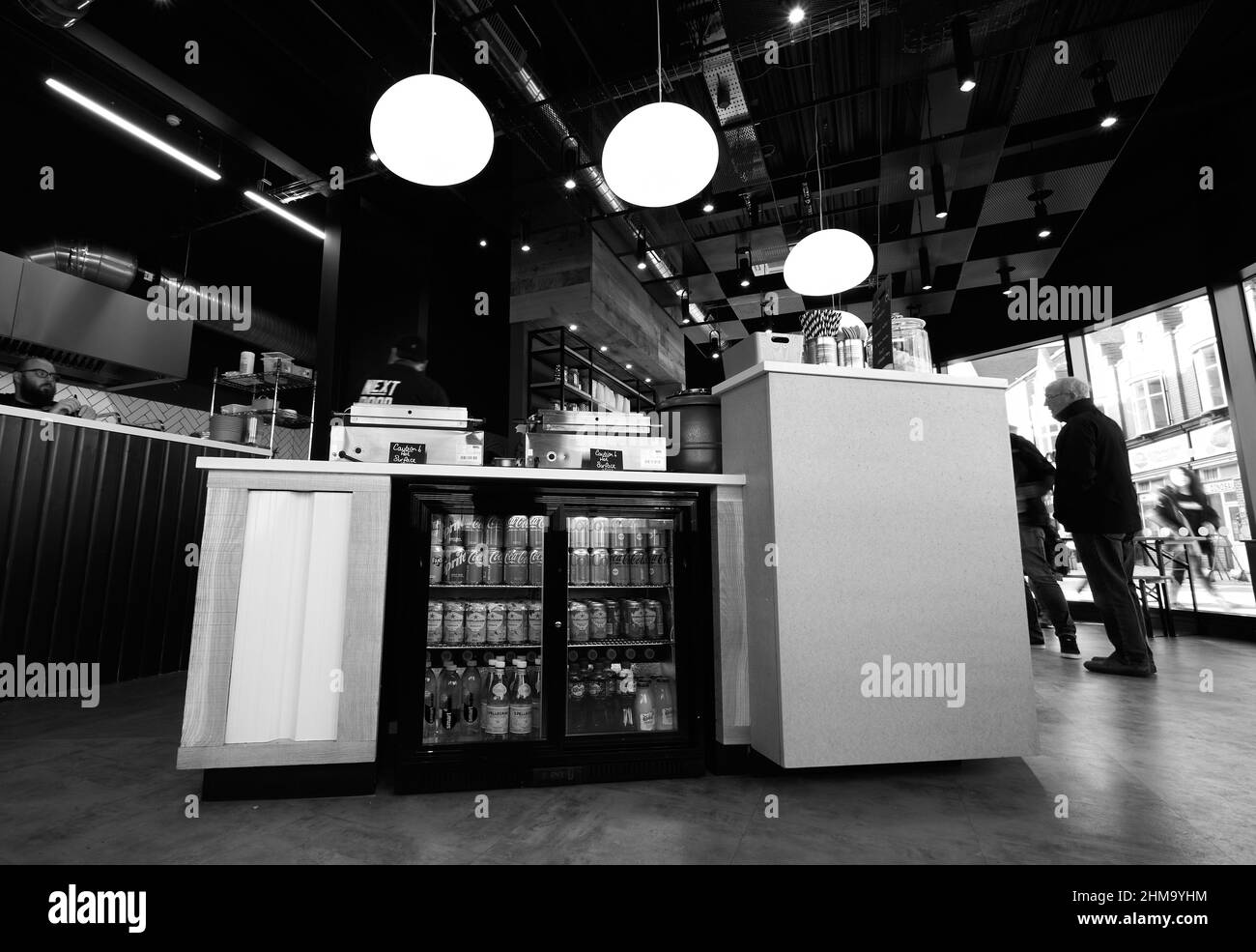 Chiller cabinet cafe hi-res stock photography and images - Alamy