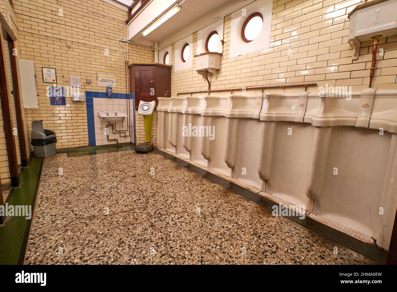 Victorian urinal hi-res stock photography and images - Alamy