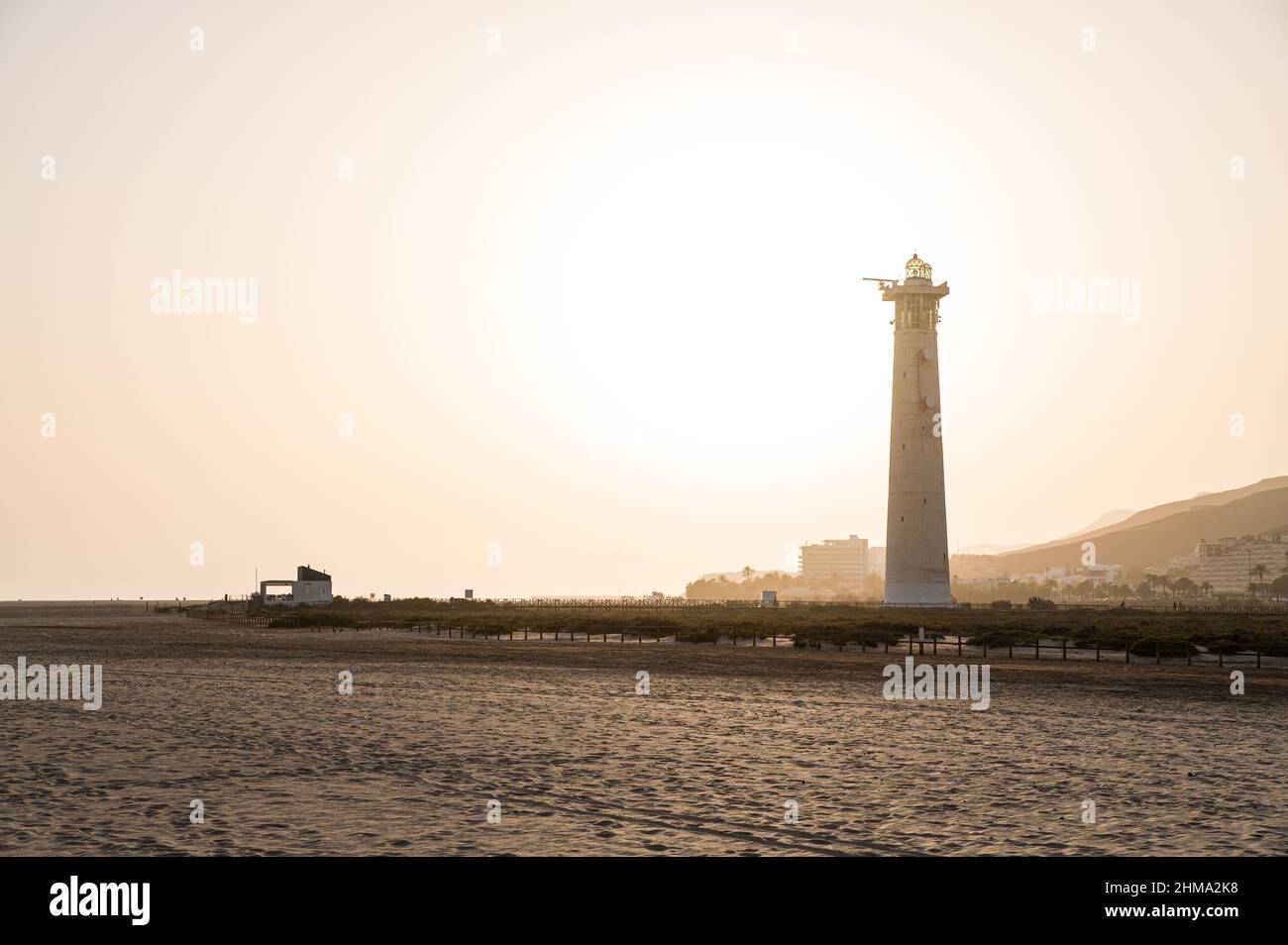 Empty sandy seashore lighthouse hi-res stock photography and images - Alamy