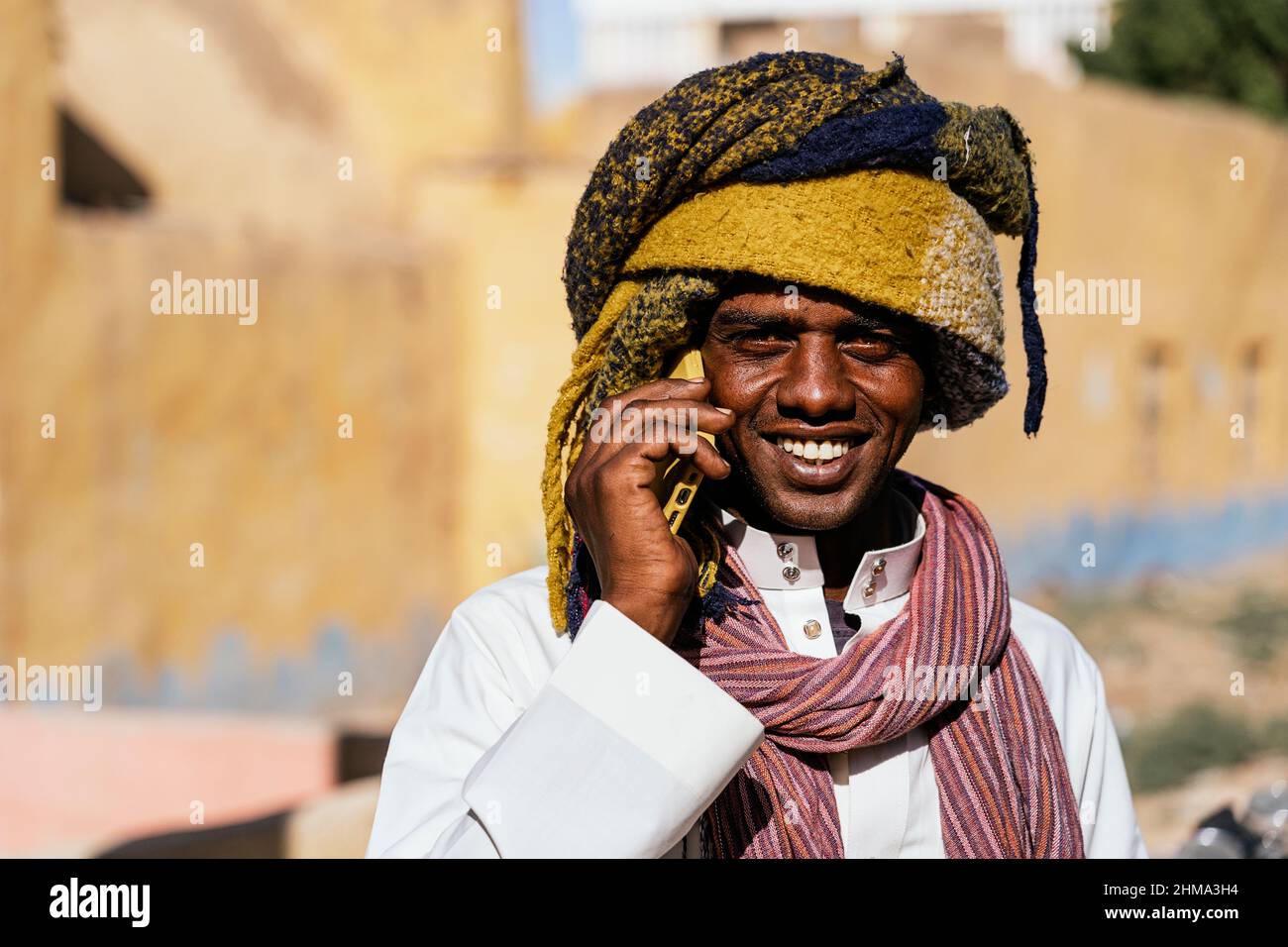 Egyptian man street smile hi-res stock photography and images - Alamy