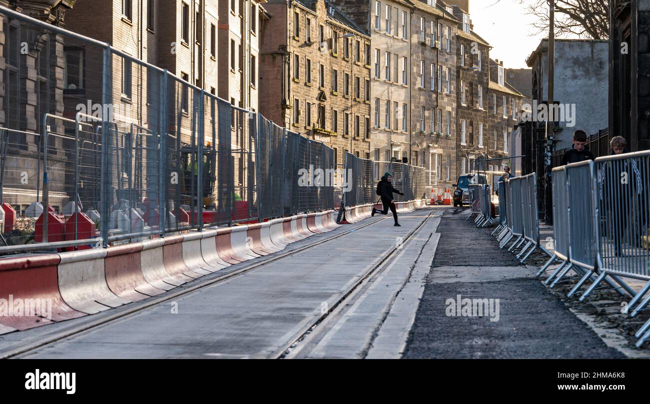Trams edinburgh 2022 hi-res stock photography and images - Alamy