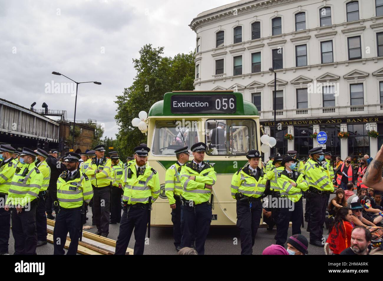 London bus blocked by protestors hi-res stock photography and images ...