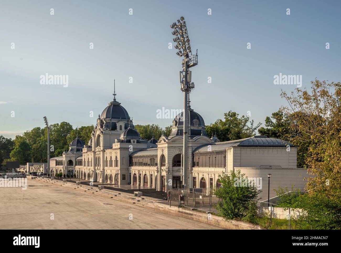Ice palace budapest hi-res stock photography and images - Alamy