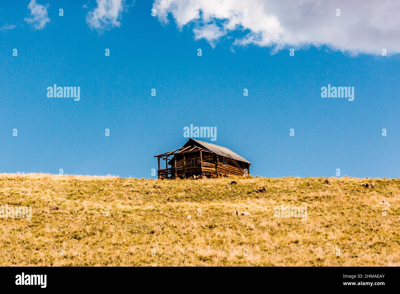Plains blue sky hi-res stock photography and images - Alamy