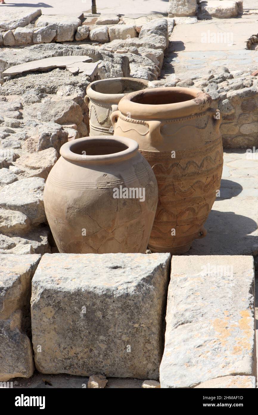 Giant clay jars from the Palace of Knossos. It is the largest Bronze ...