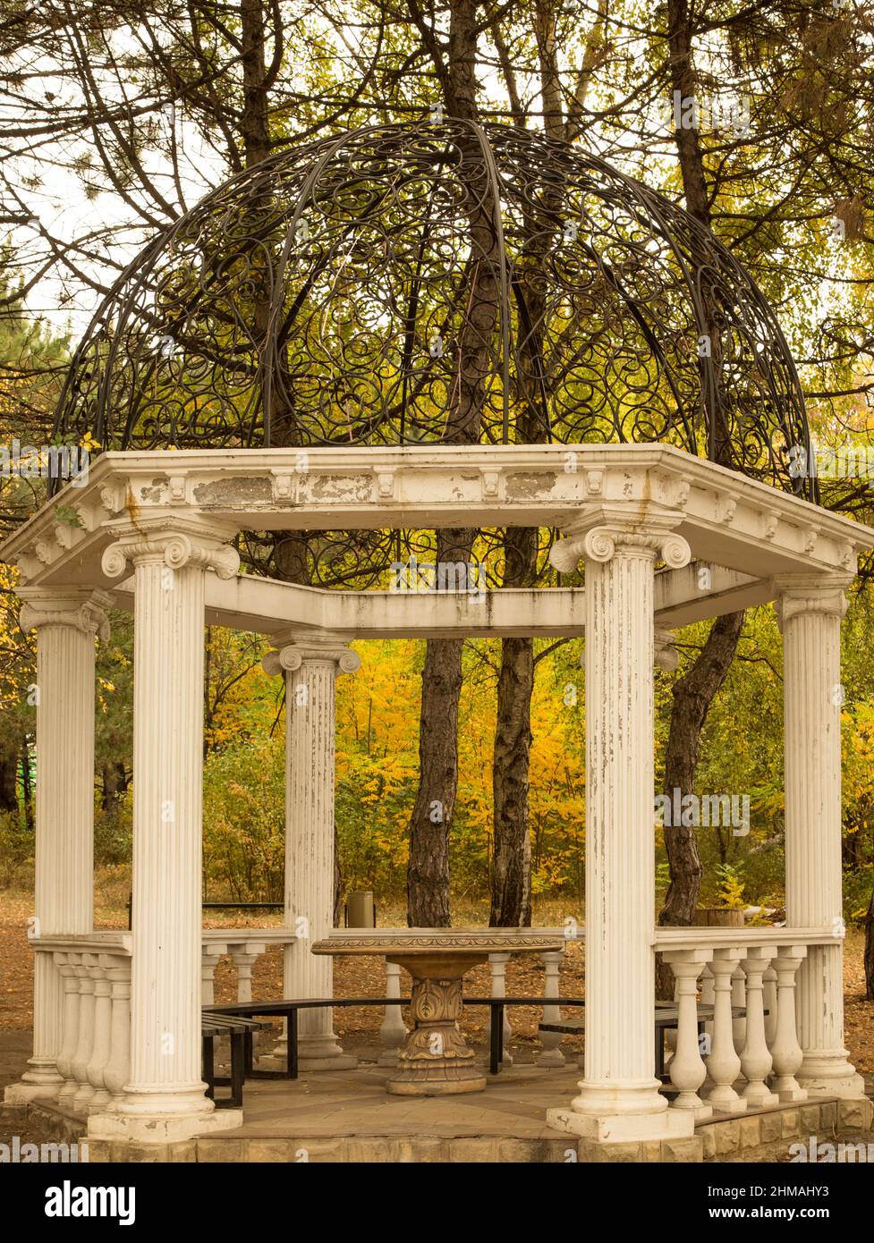 Pavilion in the shape of a rotunda with white columns inside Chisinau ...