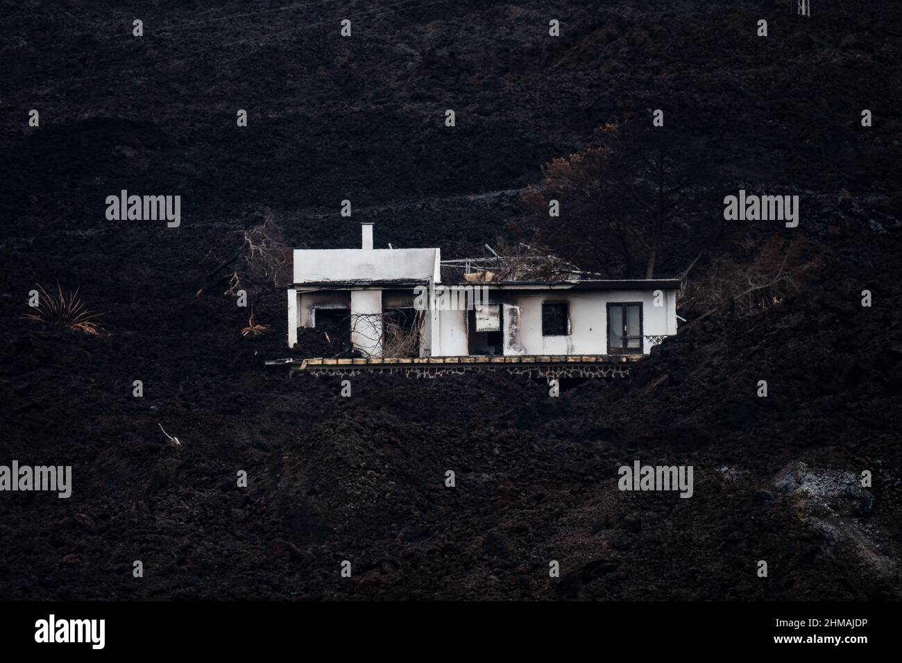 Lava destroying house hi-res stock photography and images - Alamy
