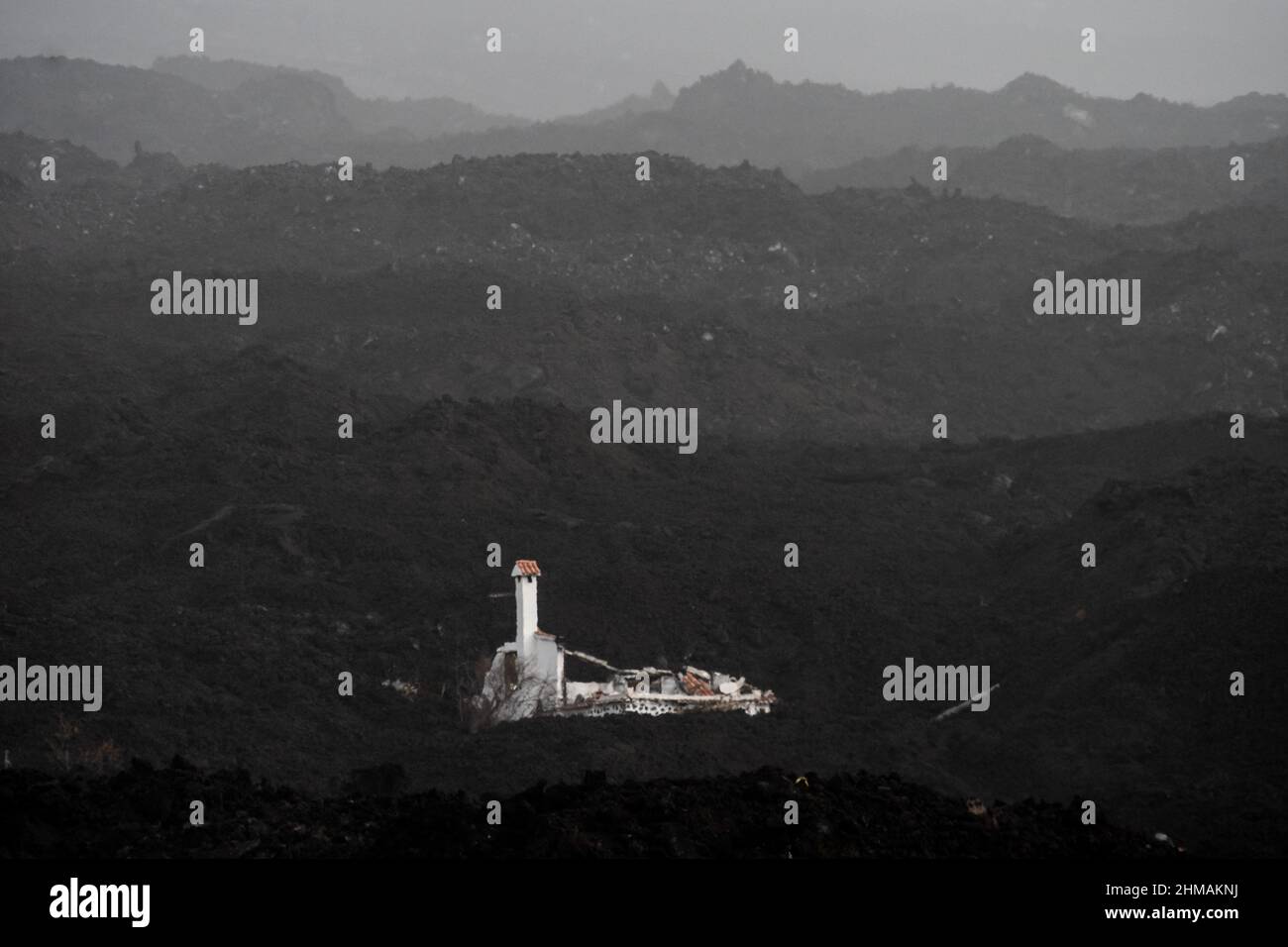 Lava destroying house hi-res stock photography and images - Alamy