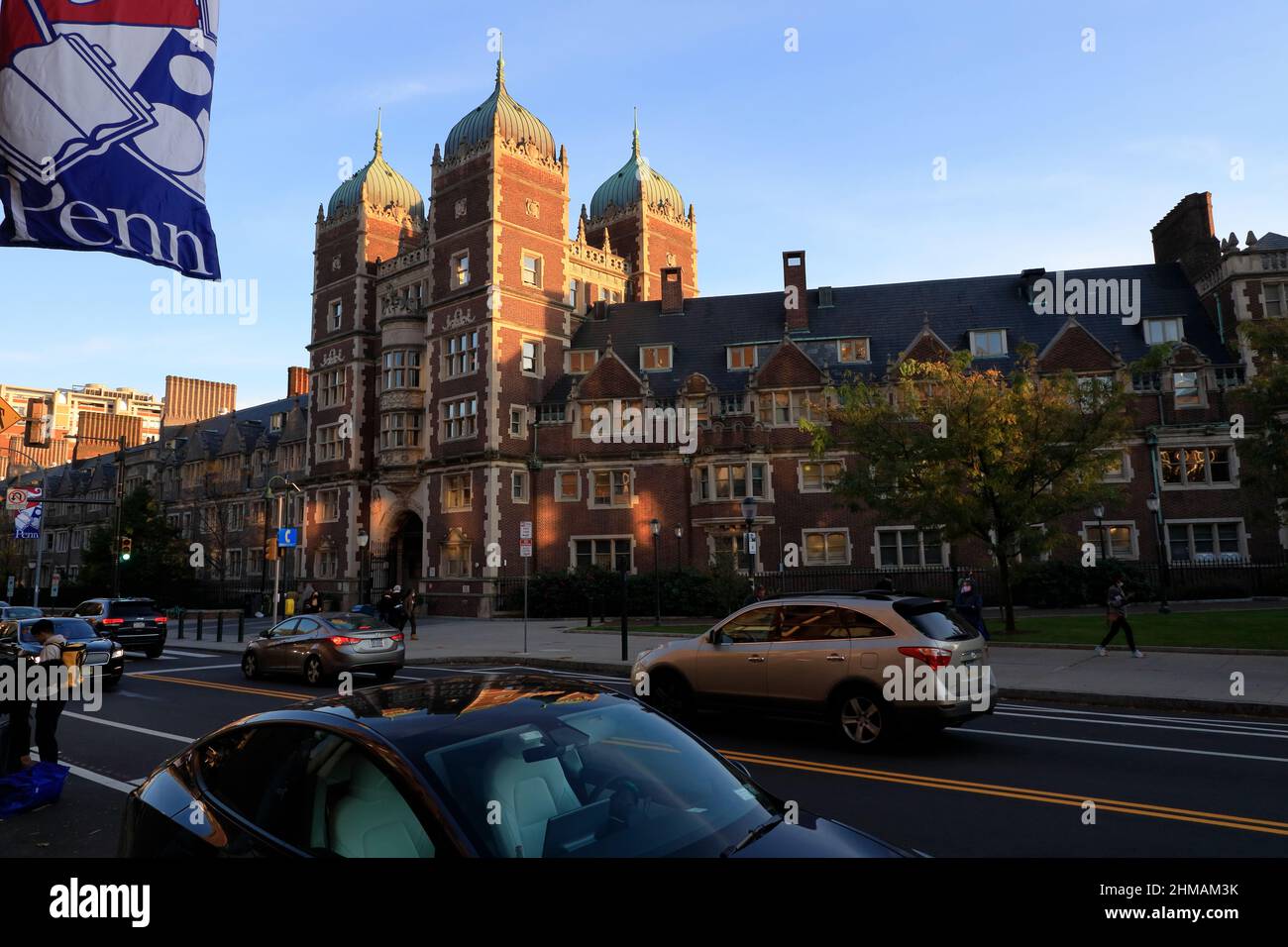 The Memorial Tower of the Quadrangle building complex in University of ...
