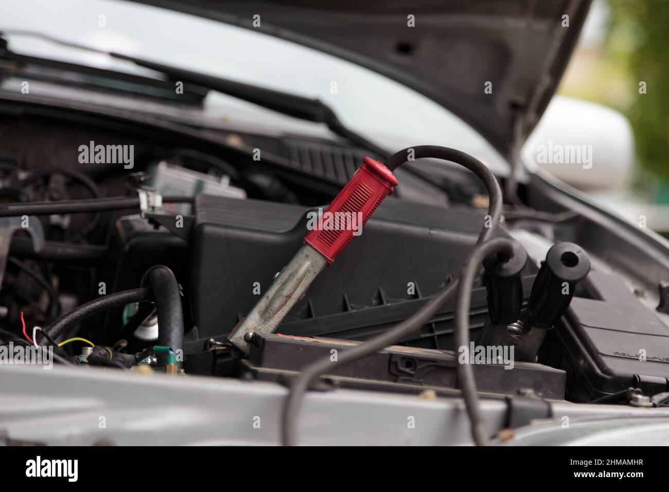 Jumper cable hi-res stock photography and images - Alamy