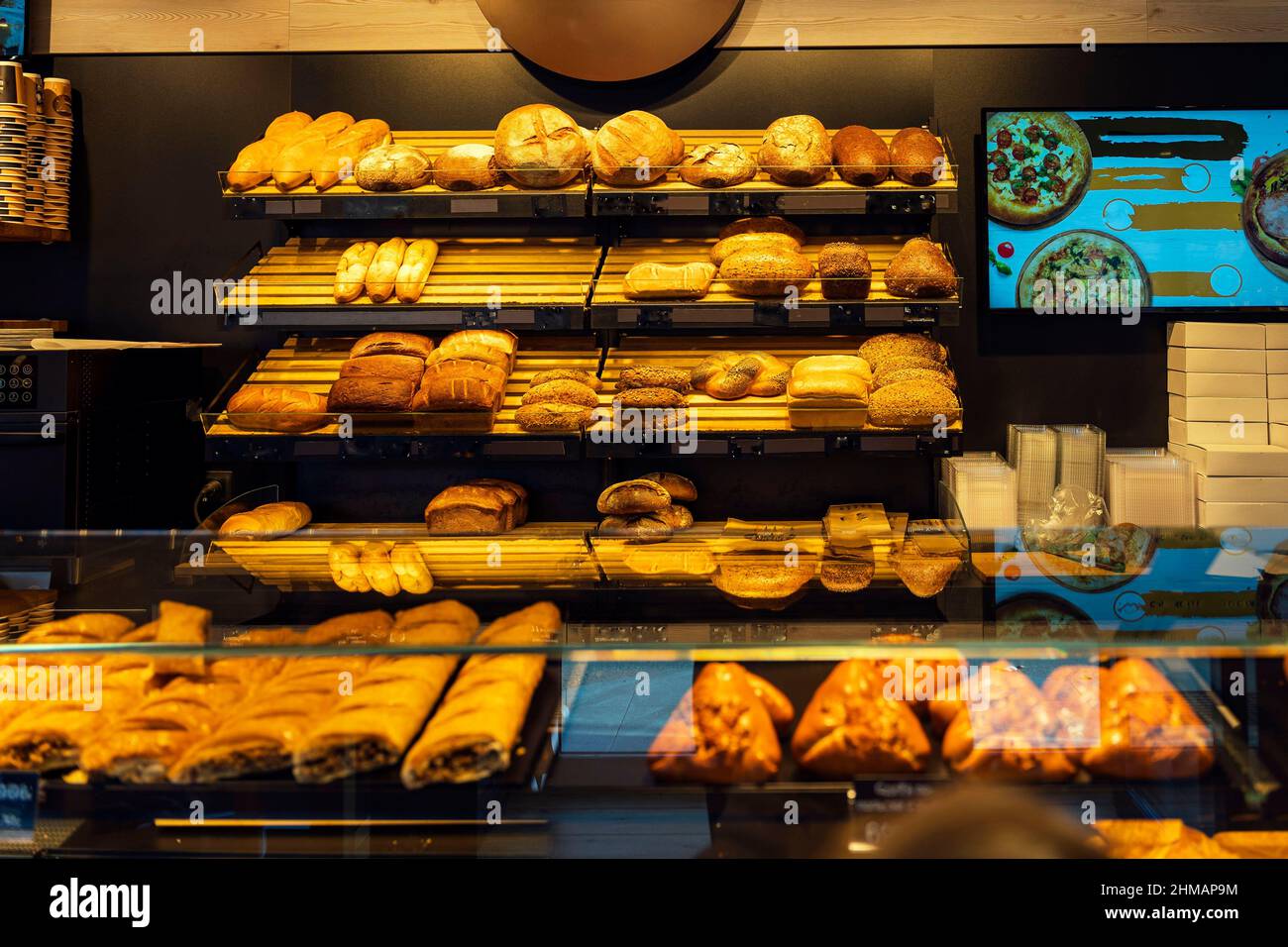 Modern bread display hi-res stock photography and images - Alamy