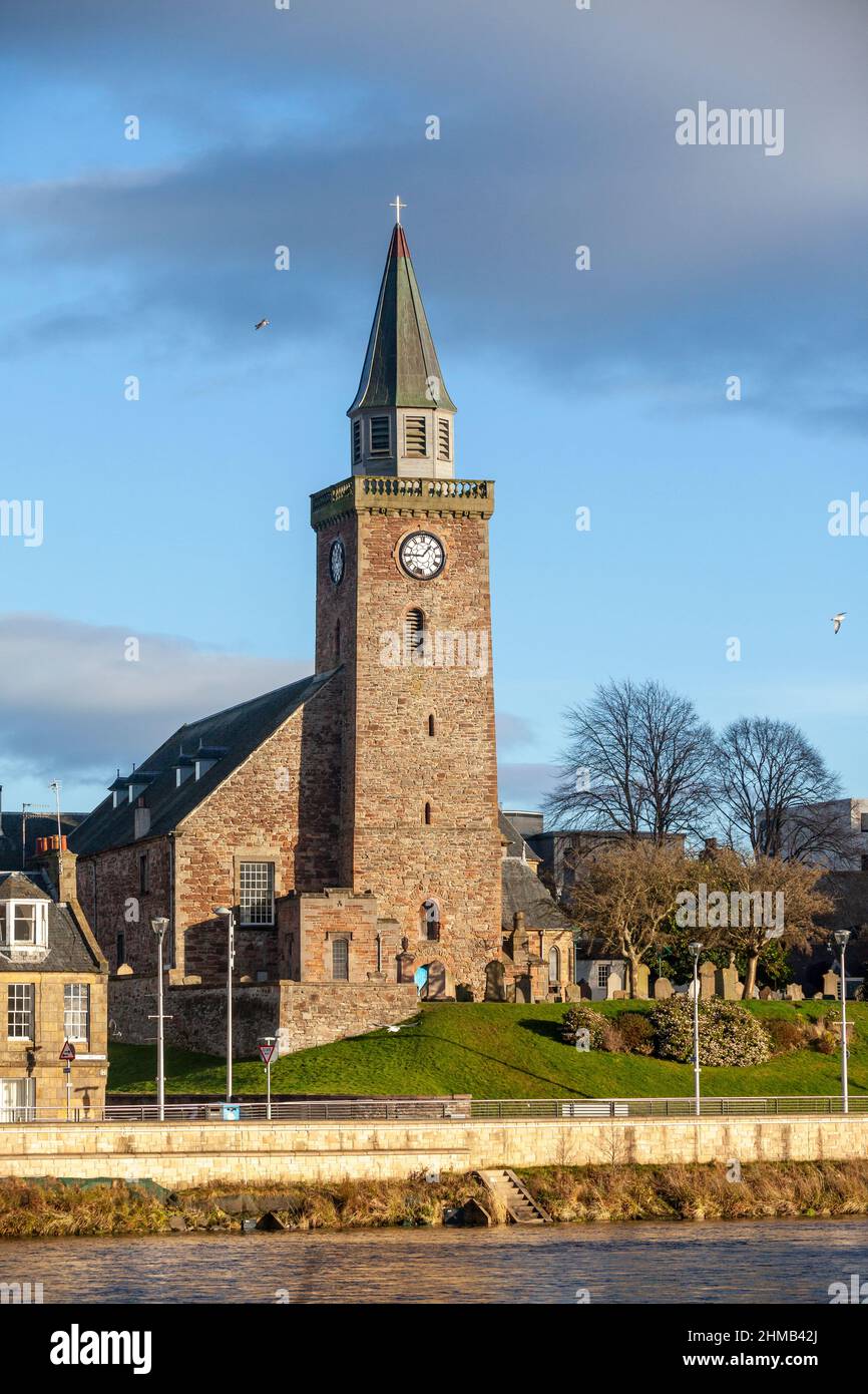 St stephen's old high church inverness hi-res stock photography and ...