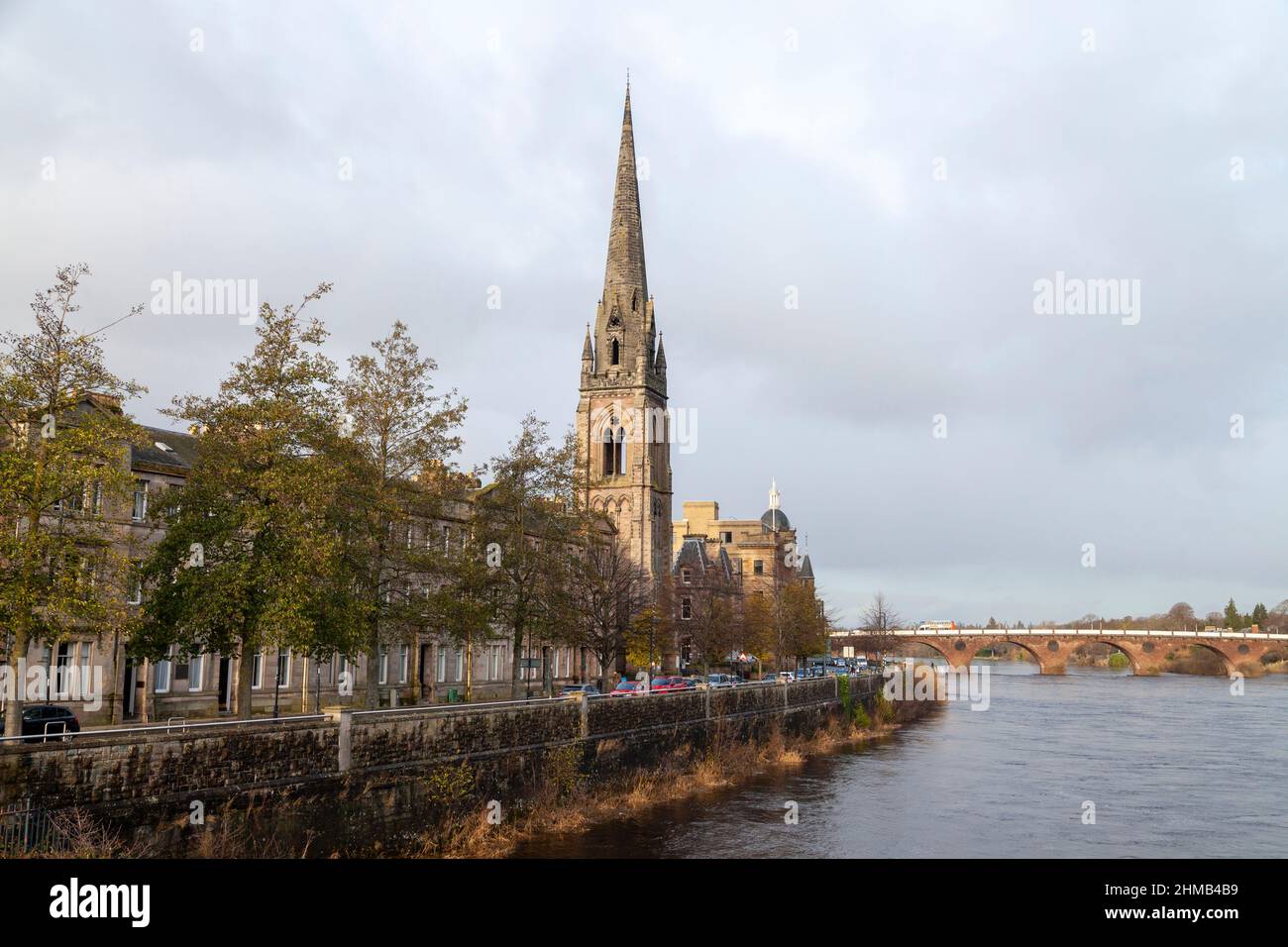 Perth scotland bridge hi-res stock photography and images - Alamy