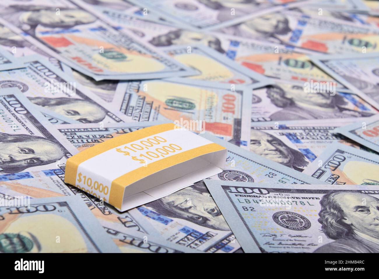 10,000 Dollars banknotes background , money finance Stock Photo - Alamy