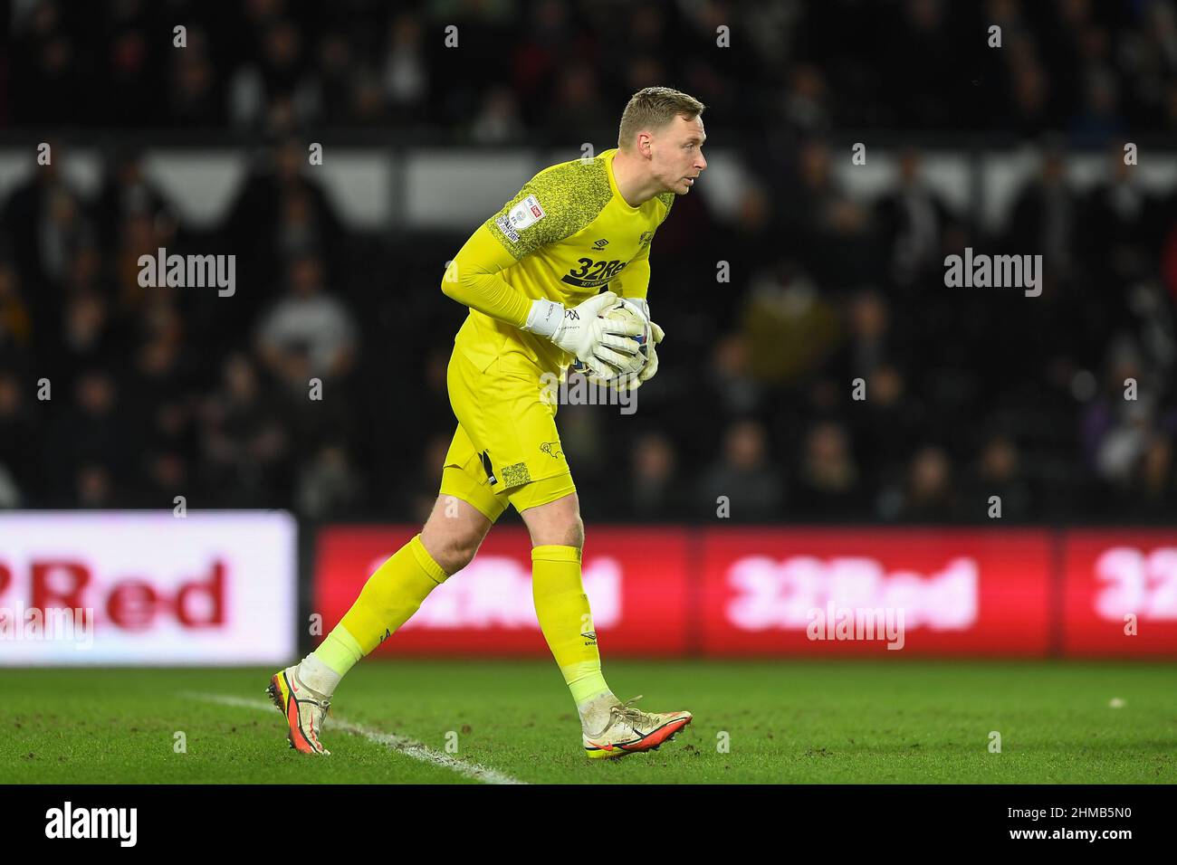 DERBY, UK. FEB 8TH Derby County goalkeeper, Ryan Allsop during the Sky ...
