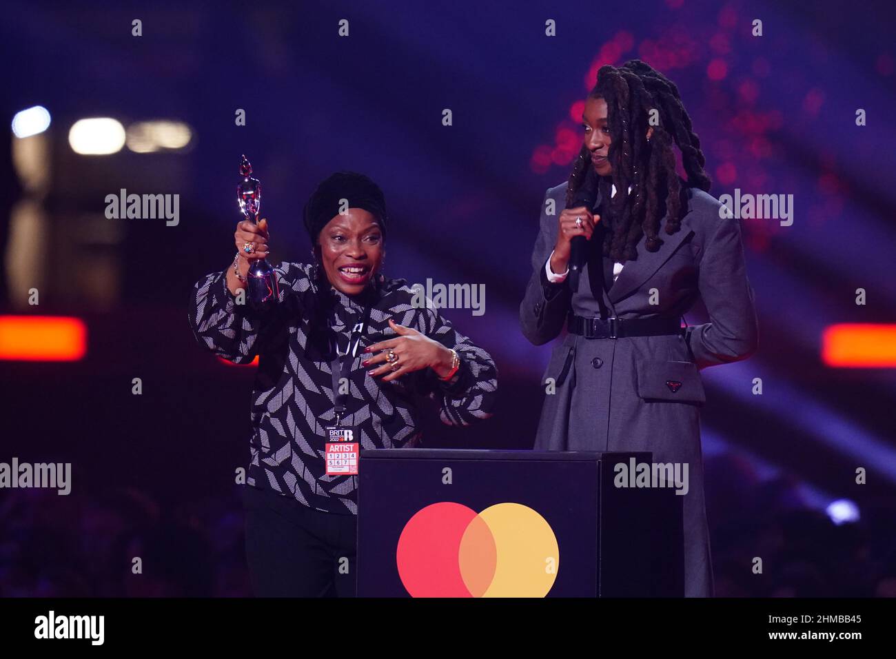 Little Simz receives the award for Best New Artist with her mum during ...