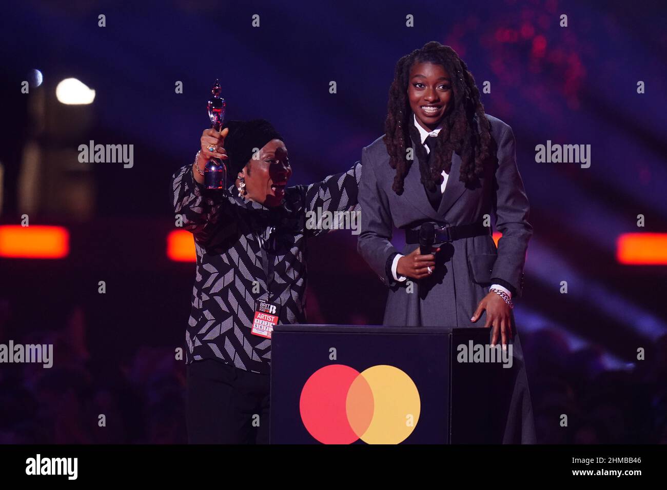 Little Simz receives the award for Best New Artist with her mum during ...