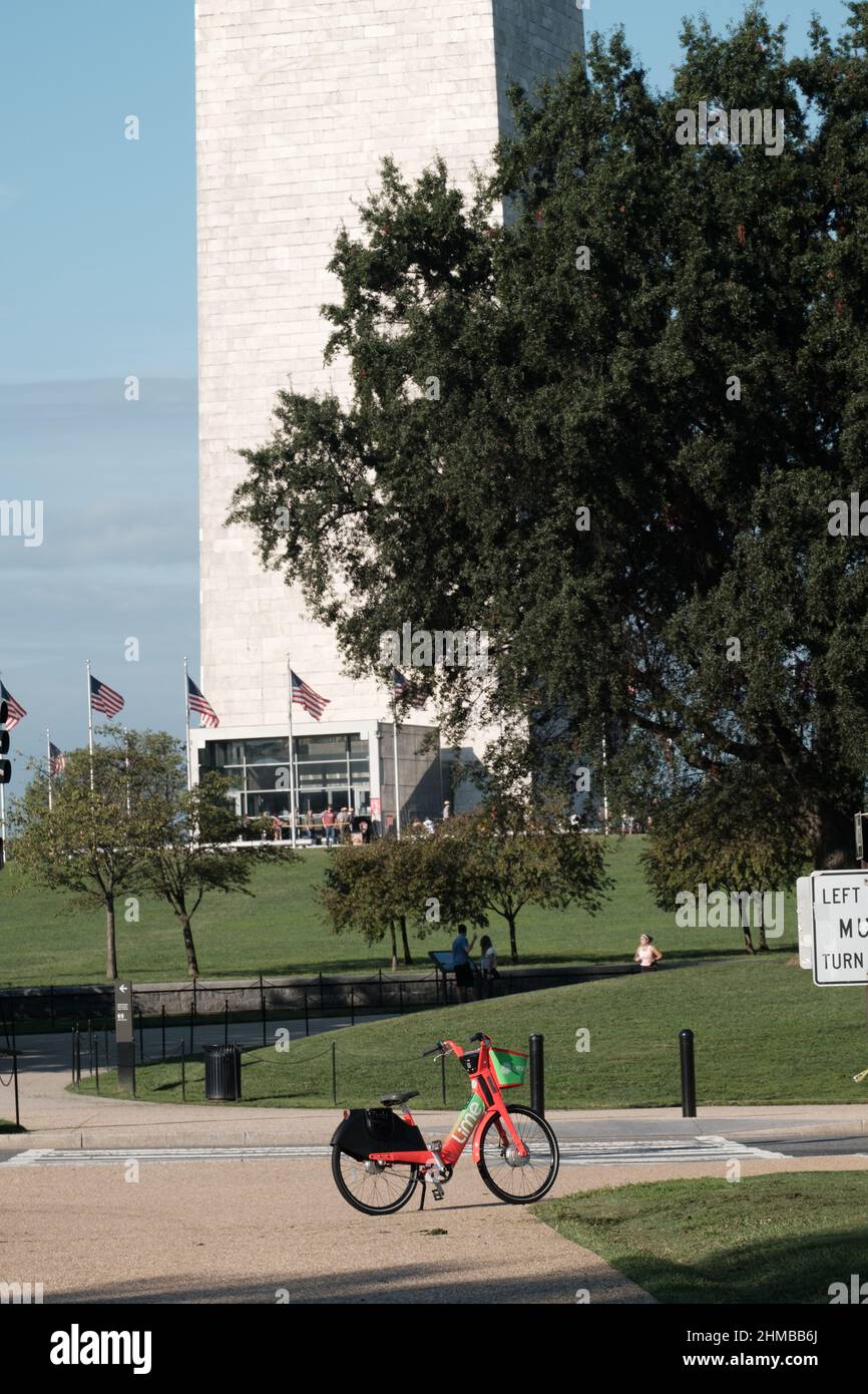 Base of the Washington Monument with Flags Stock Photo - Alamy