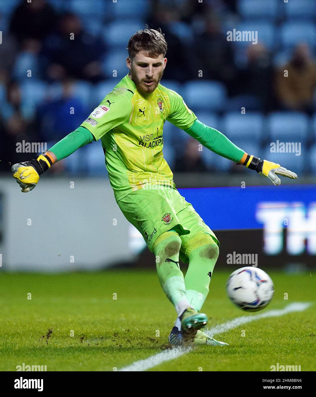 Blackpool goalkeeper Daniel Grimshaw during the Sky Bet Championship ...