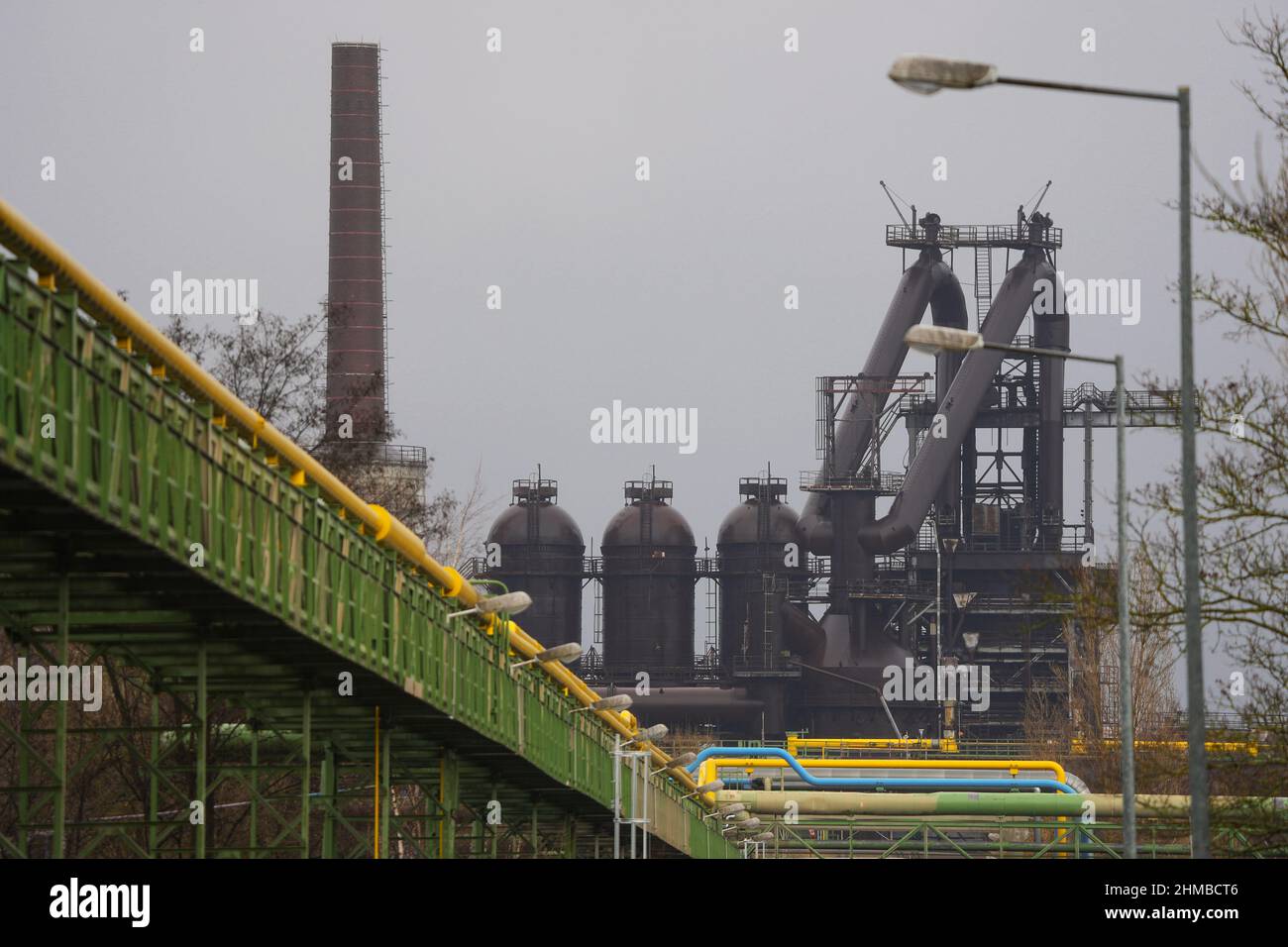 08 February 2022, Brandenburg, Eisenhüttenstadt: equipment at the ...