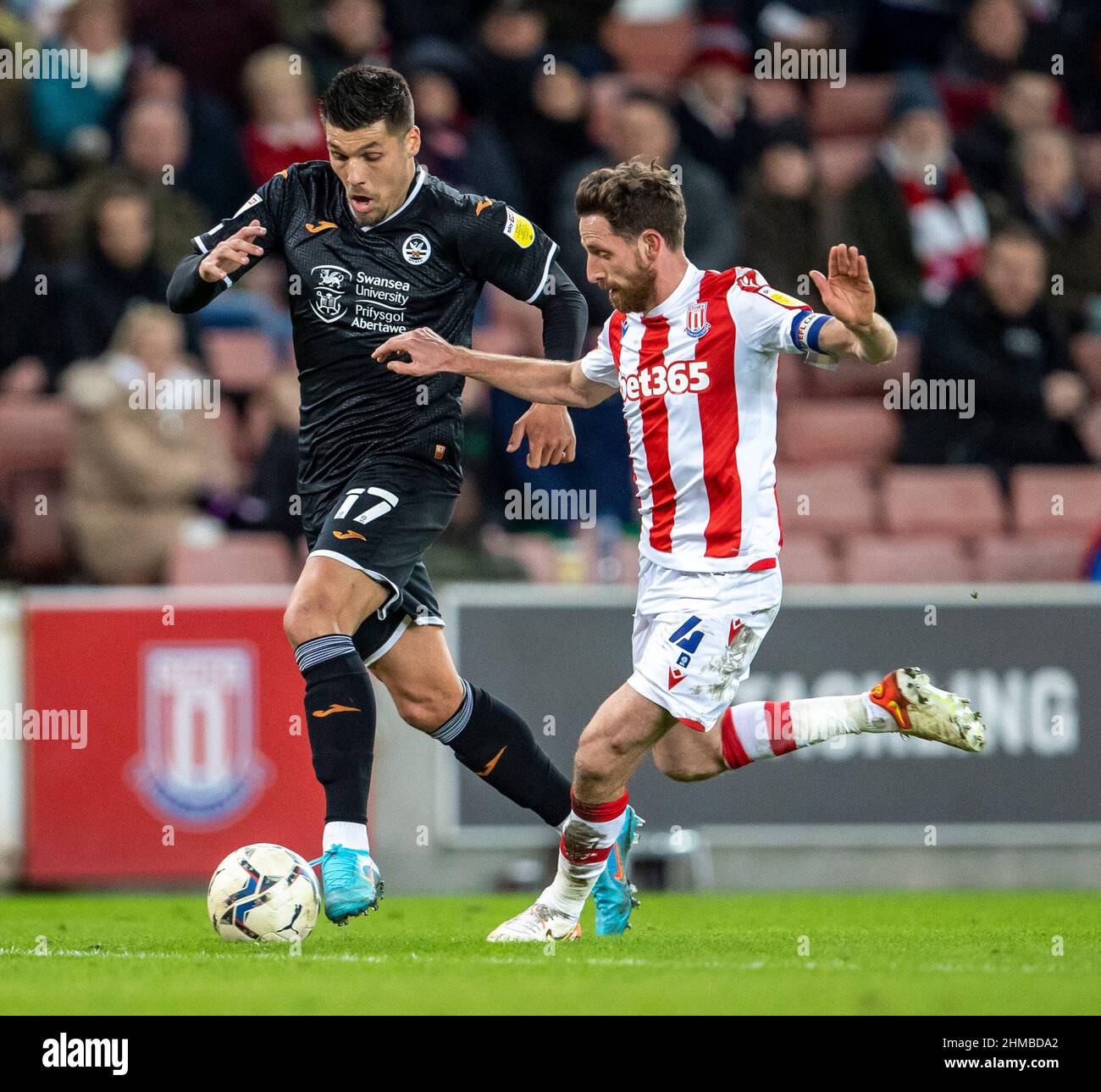 Mens joel piroe hi-res stock photography and images - Alamy