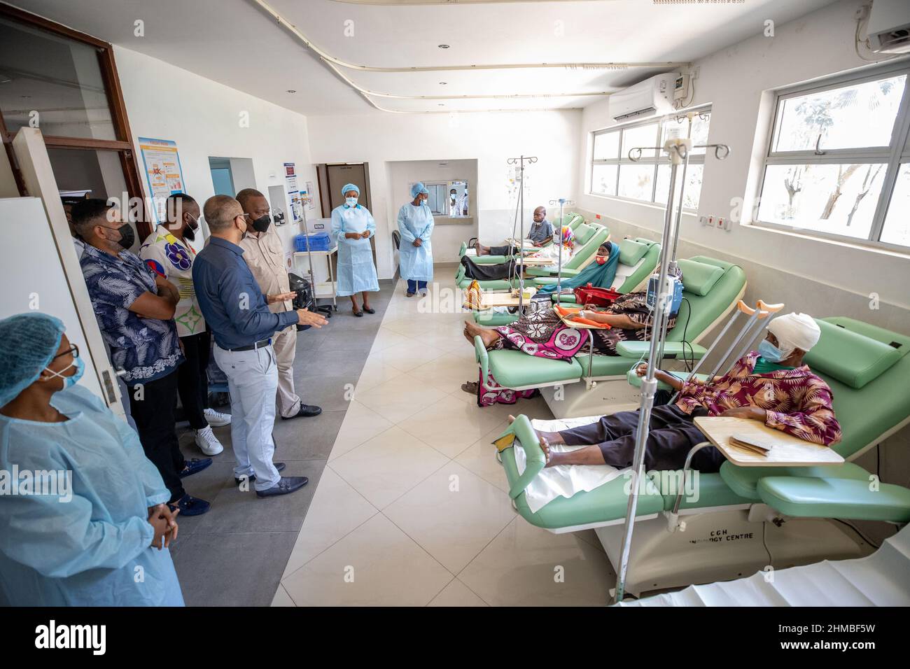 Mombasa, Kenya. 8th Feb, 2022. Kenyan President Uhuru Kenyatta (5th L ...