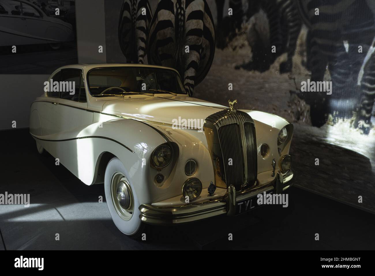 Daimler dk400 hi-res stock photography and images - Alamy