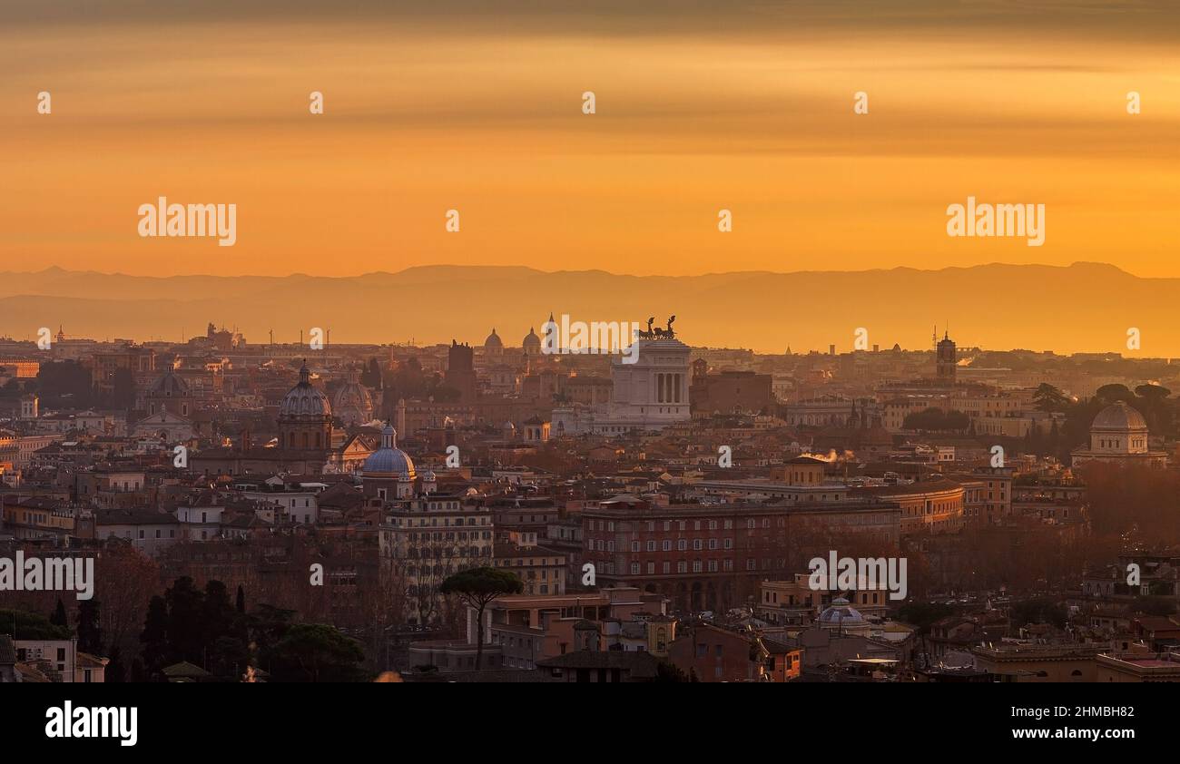 Sunset on the most famous monuments of Rome Stock Photo - Alamy