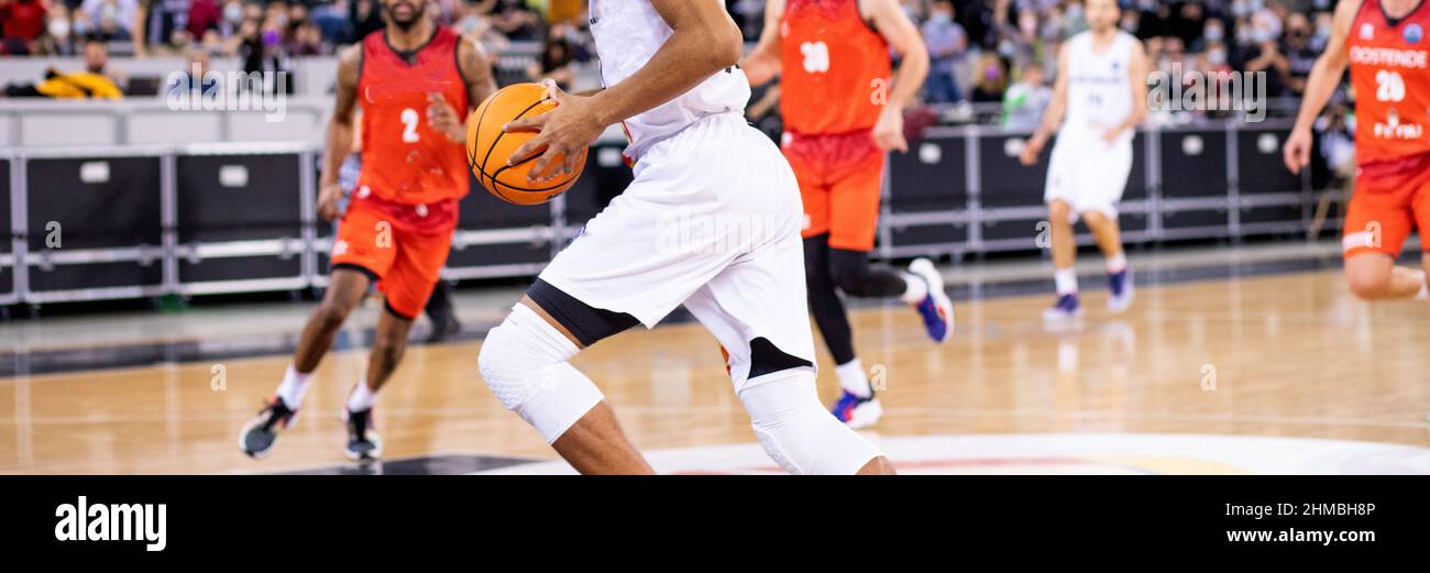 basketball game focus on ball Stock Photo - Alamy