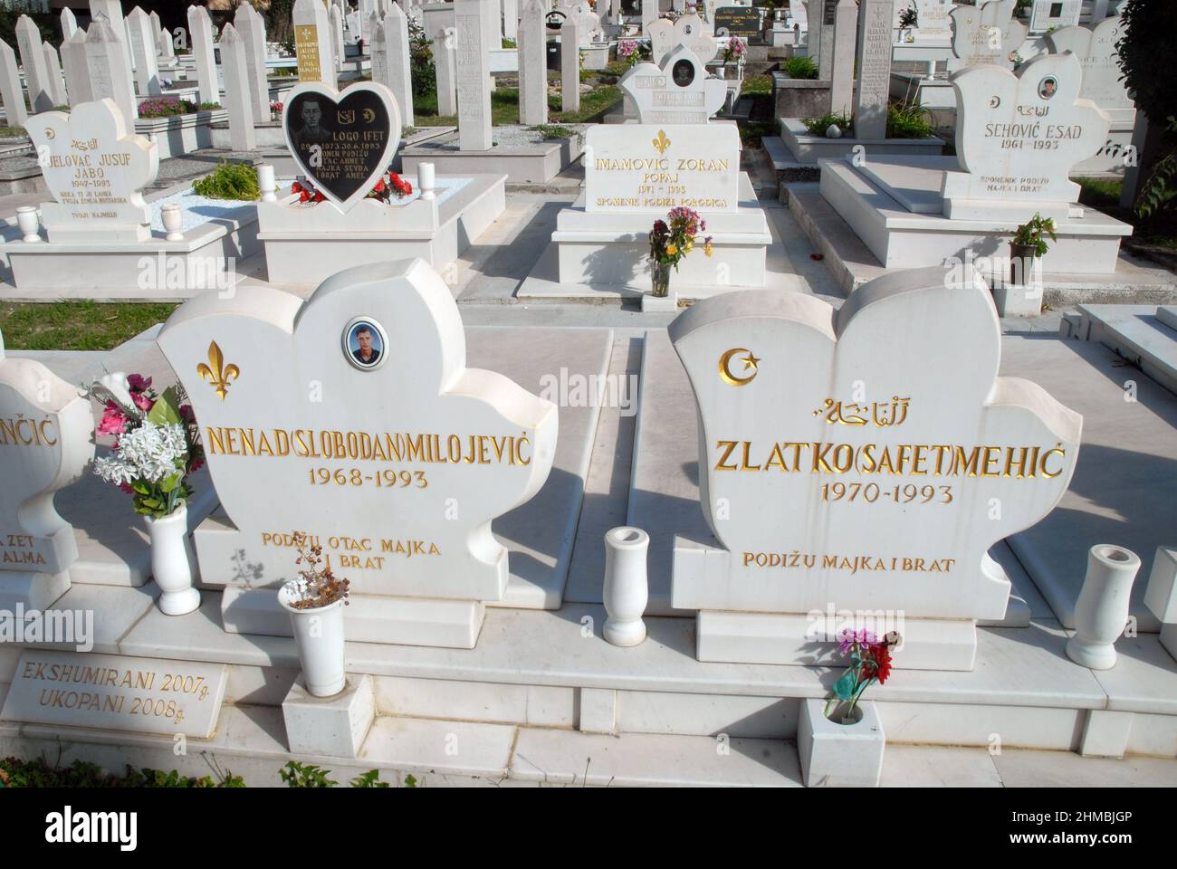 Pravoslavno groblje cemetery hi-res stock photography and images - Alamy
