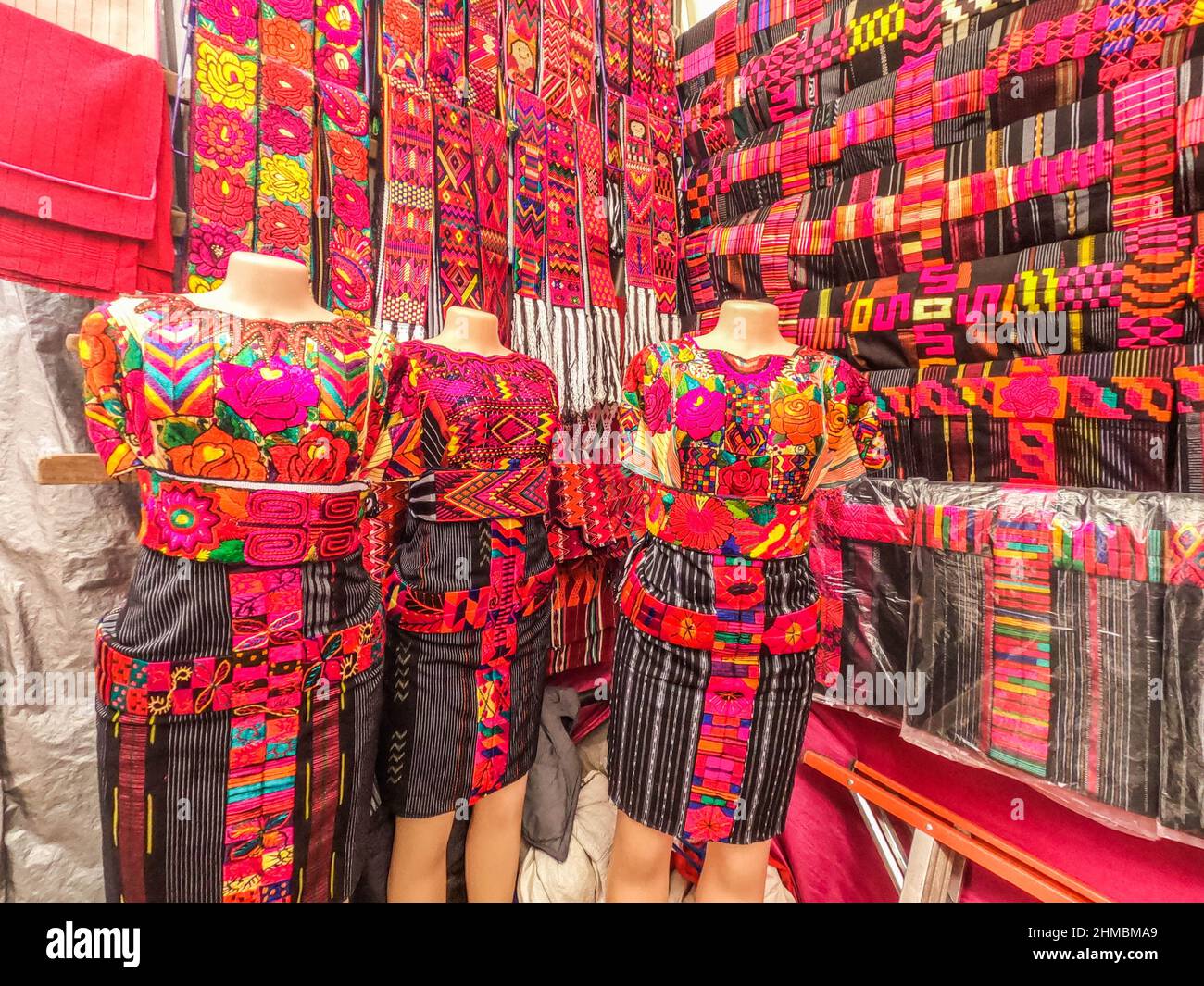 Traditional Mayan textiles at the Sunday Market in Chichicastenango ...