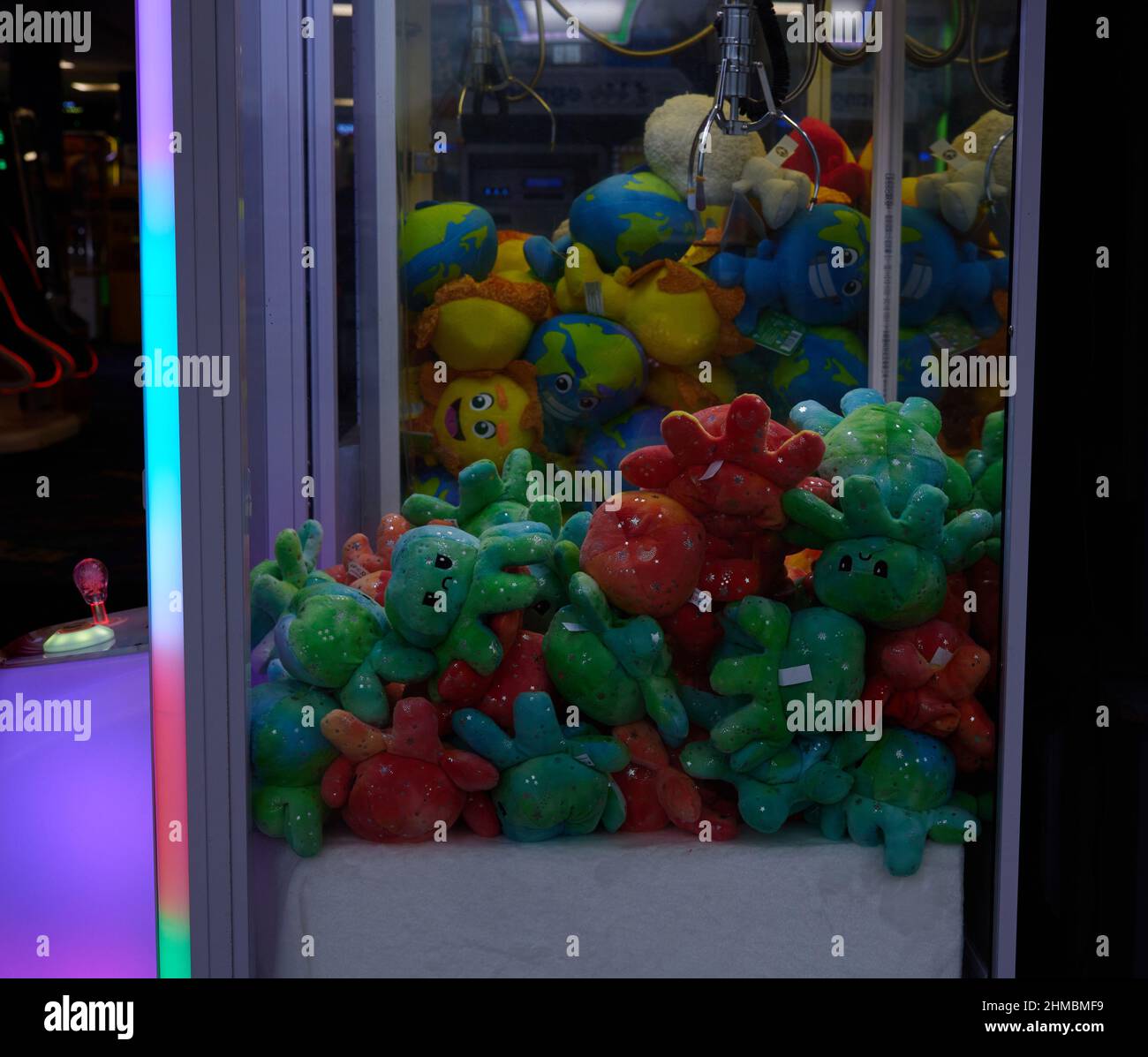 English pattern machine hi-res stock photography and images - Alamy