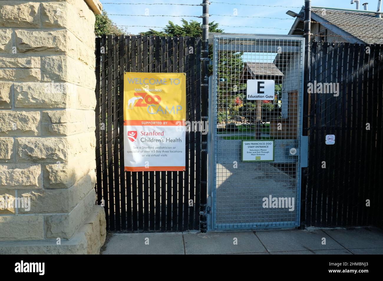 Childrens zoo camp hi-res stock photography and images - Alamy