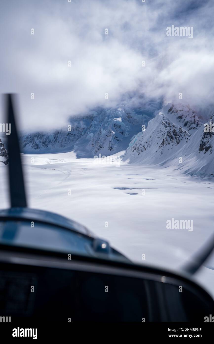 Denali base camp hi-res stock photography and images - Alamy