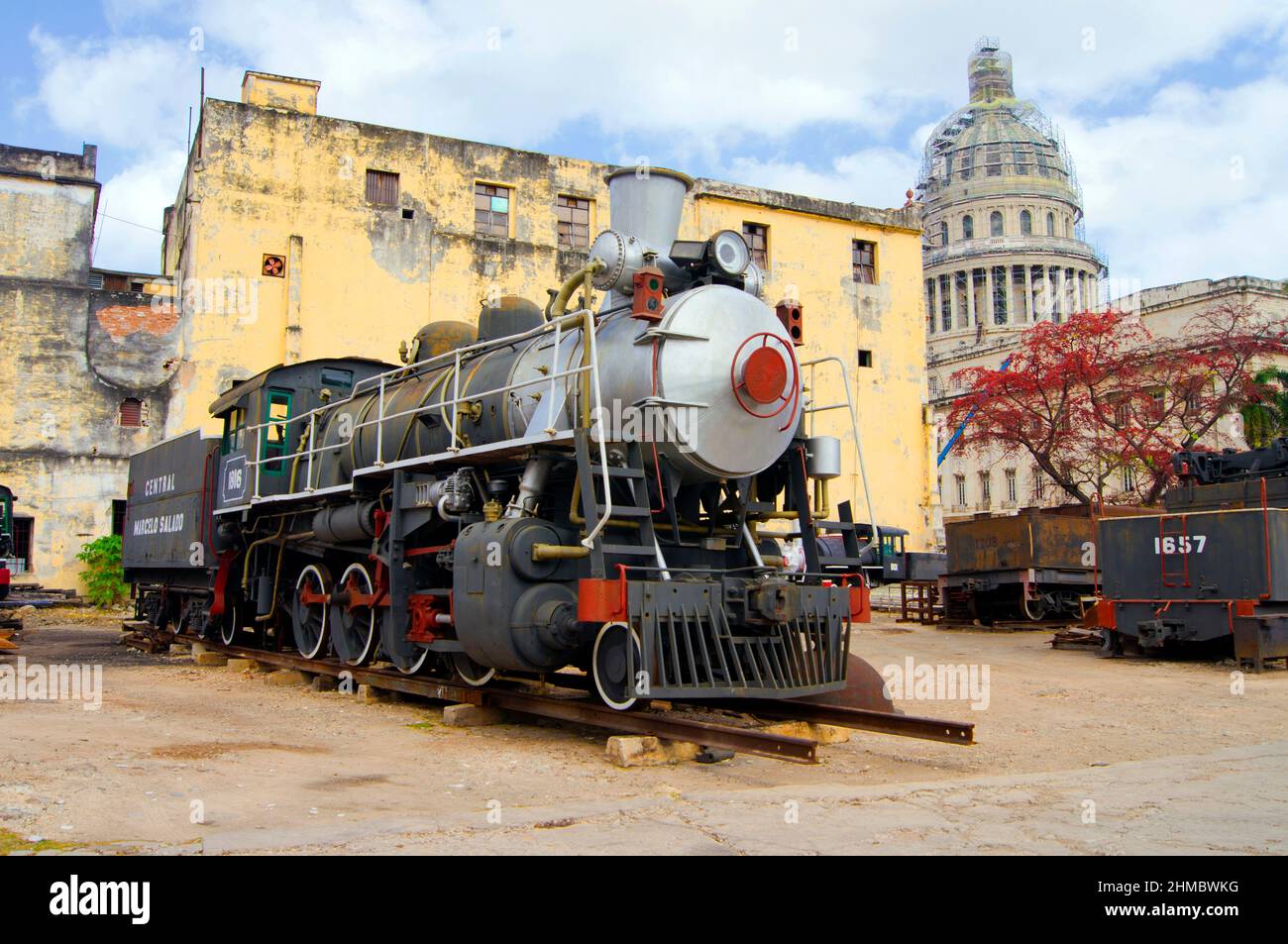 Steam locomotive in Havana, Cuba Stock Photo - Alamy