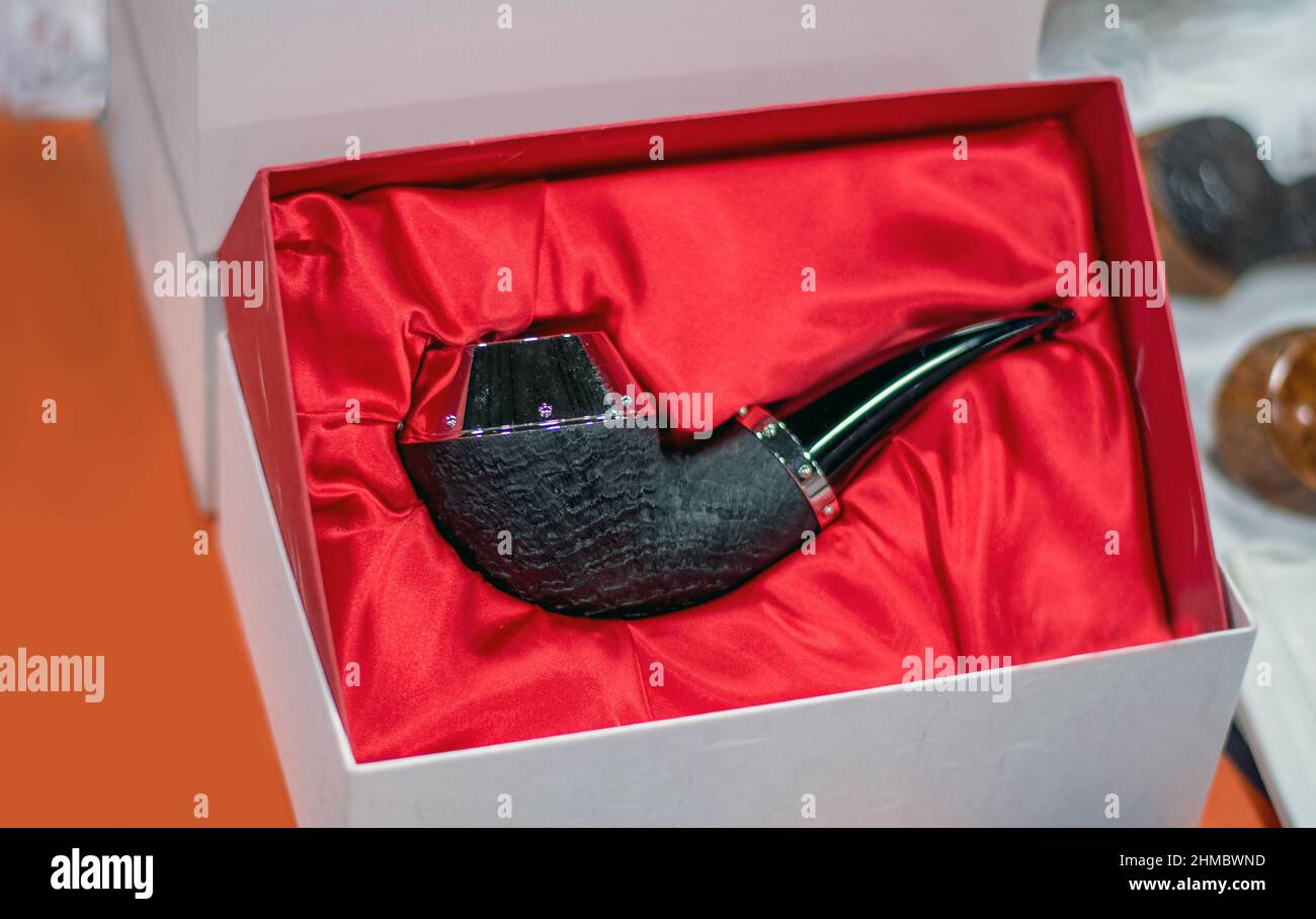 sand blasted silver capped Bent Rhodesian Pipe, a beautiful pipe for a ...