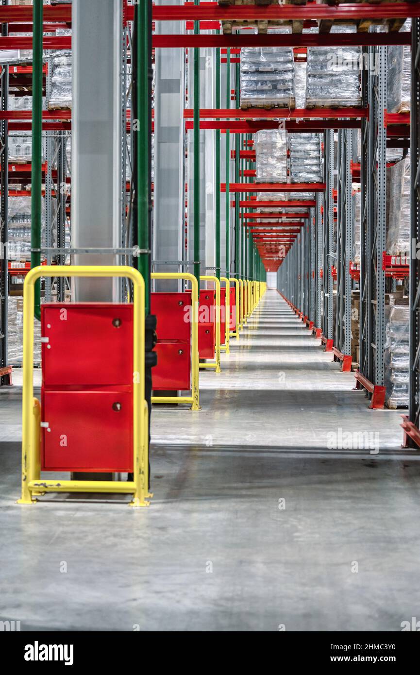 Lifting equipment hi-res stock photography and images - Alamy