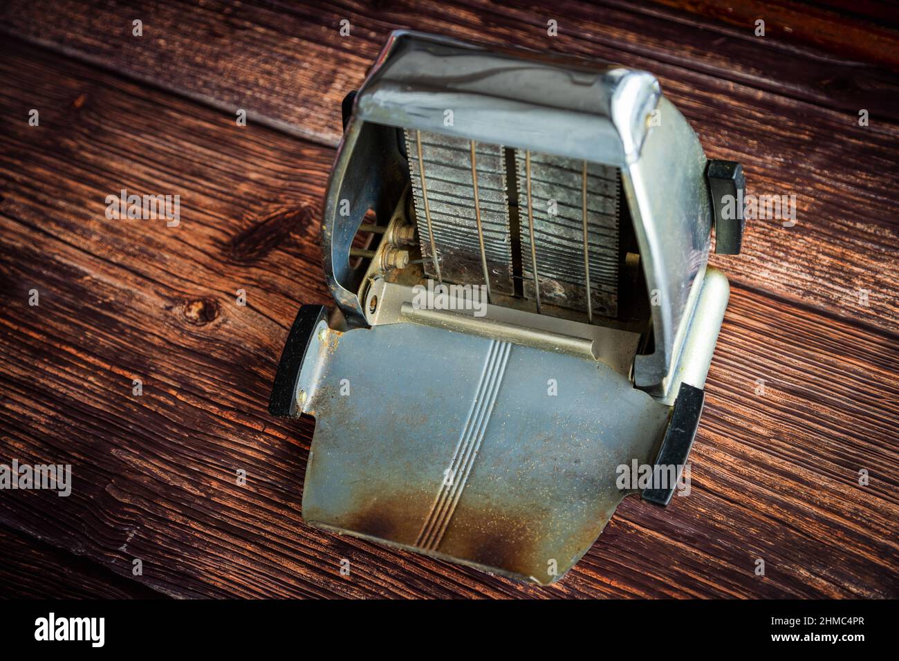 Vintage toaster hi-res stock photography and images - Alamy