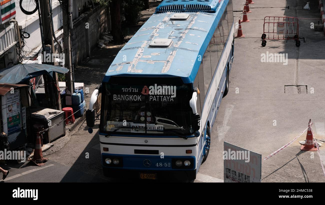 Bangkok to Pattaya Air-Con Bus coming out of the Ekamai Bus Station ...