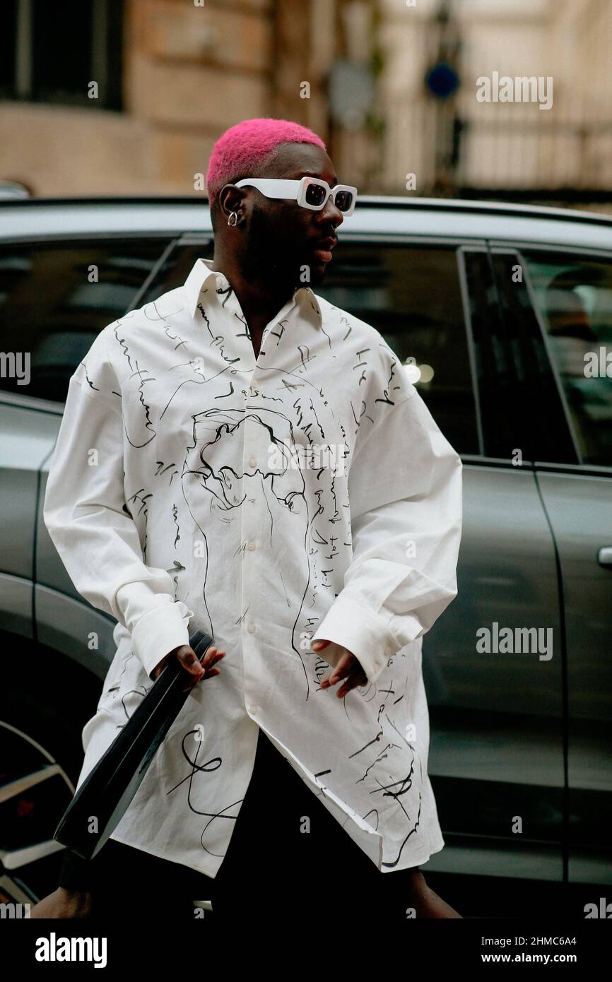 Street style, Louis Pisano arriving at Kenzo Fall-Winter 2022-2023 ...