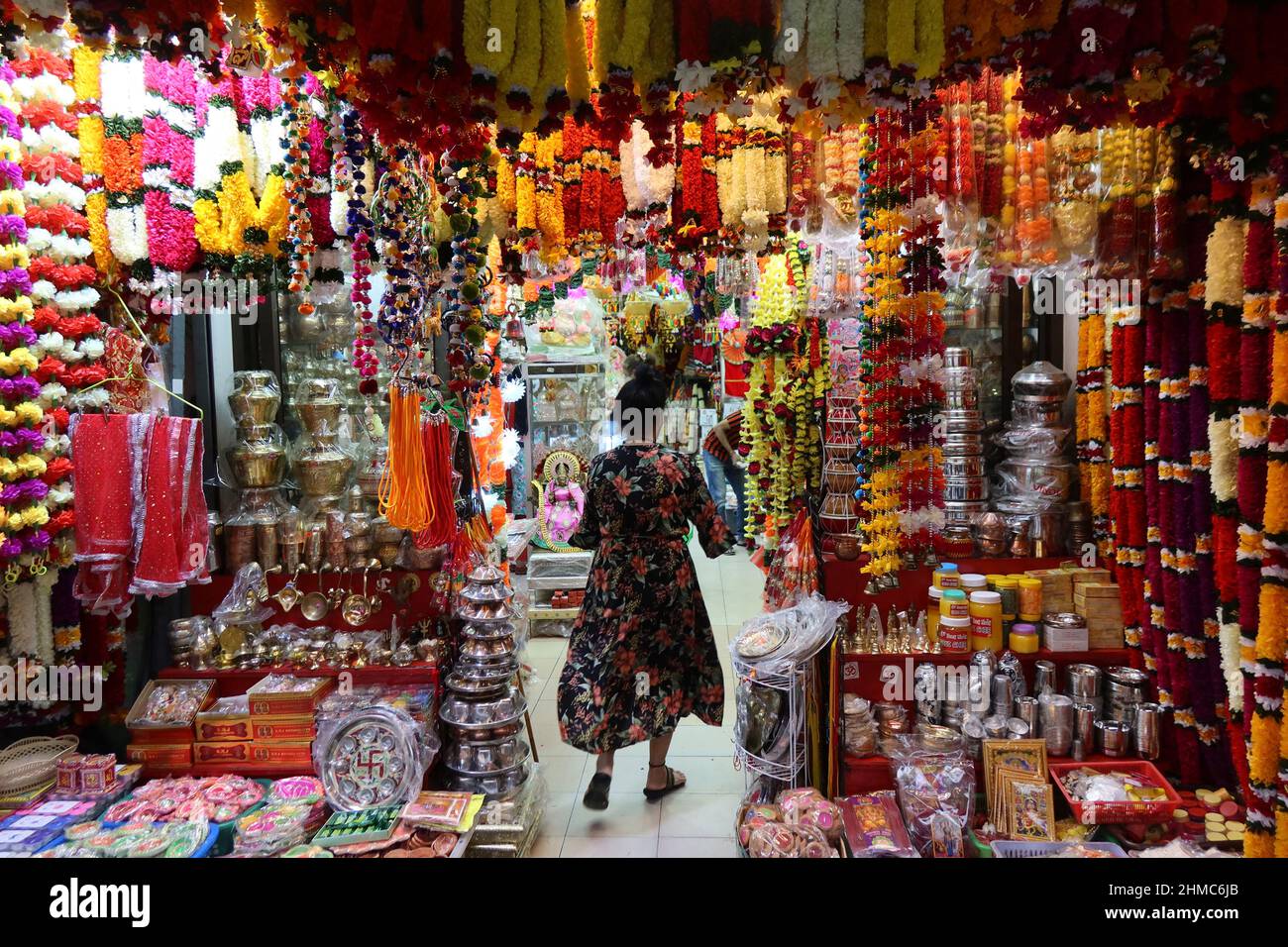 Colourful indian woman hi-res stock photography and images - Alamy