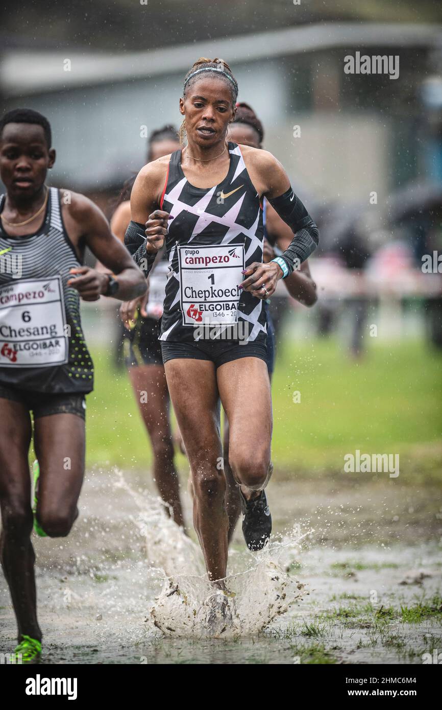 Beatrice Chepkoech running in the Elgoibar International Cross Country ...