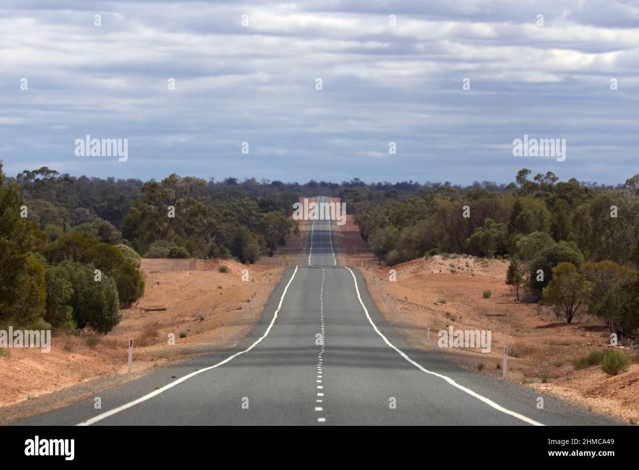 Open sealed road - the Kidman Highway heading into Cobar New South ...