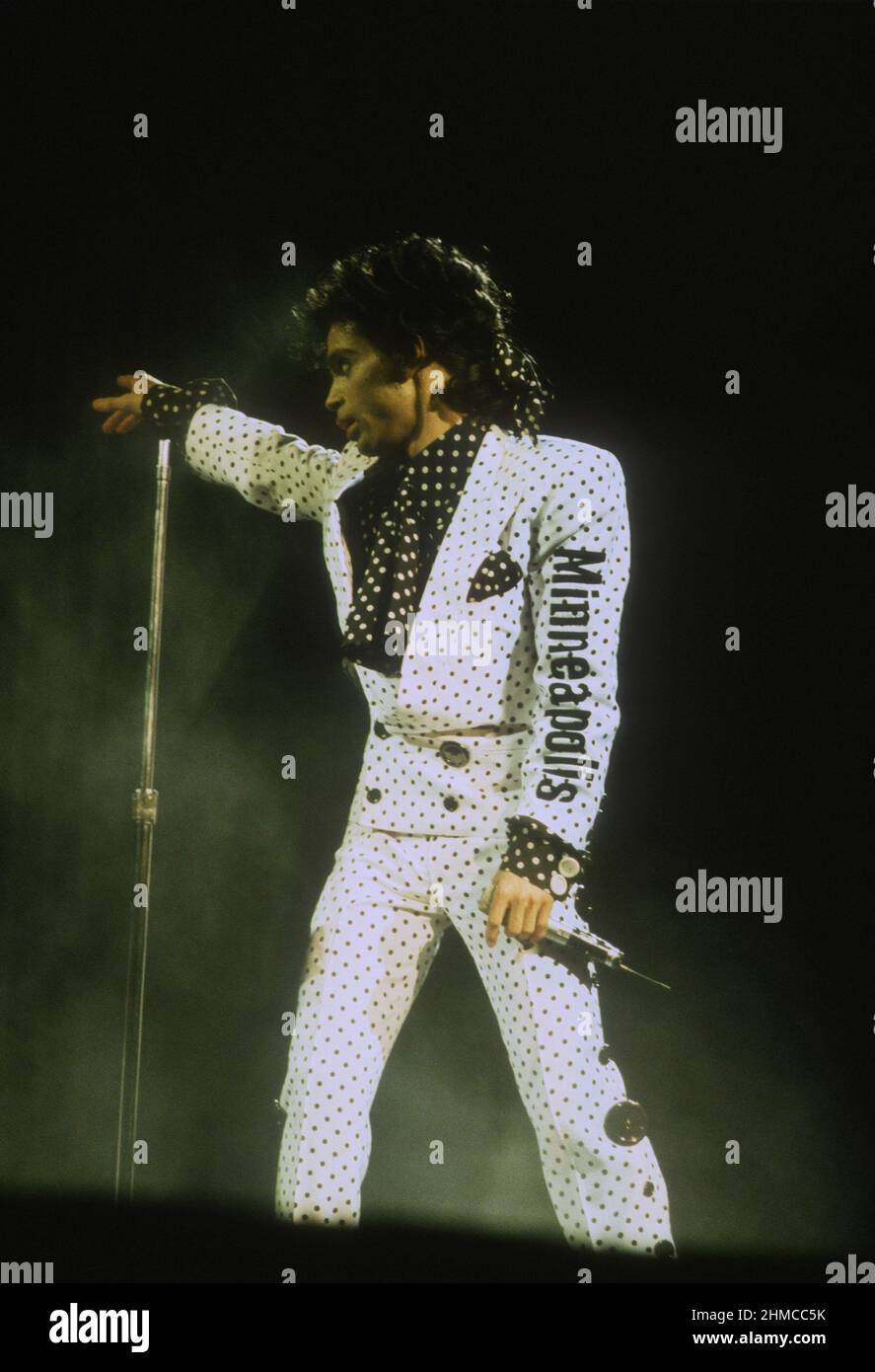 Prince 1988 singer hi-res stock photography and images - Alamy