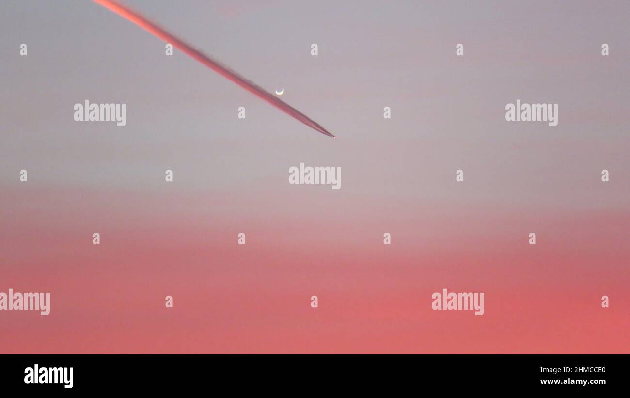 Aeroplane track hi-res stock photography and images - Alamy