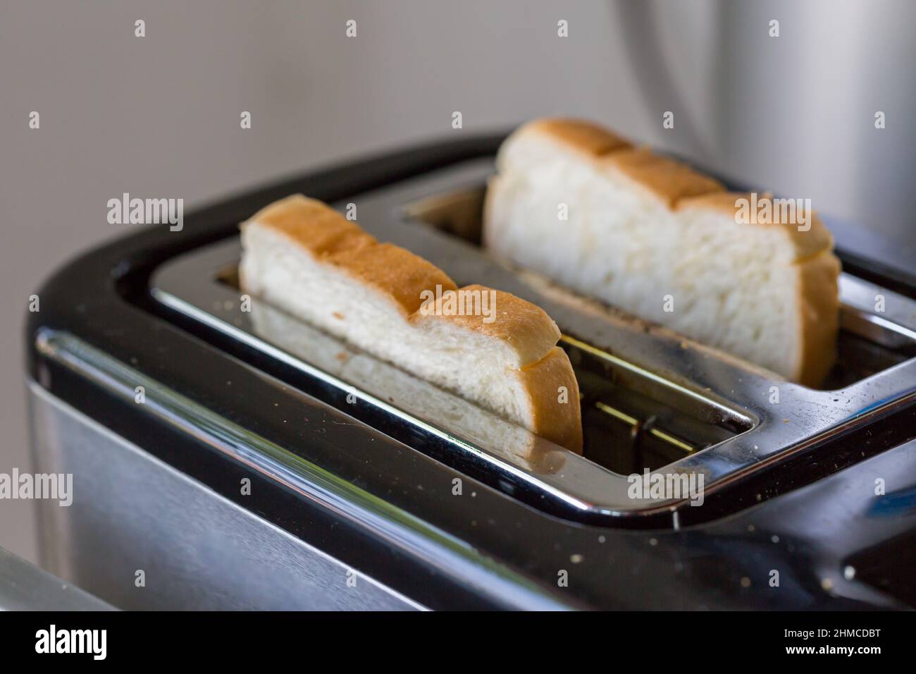 Prepare toasts hi-res stock photography and images - Alamy